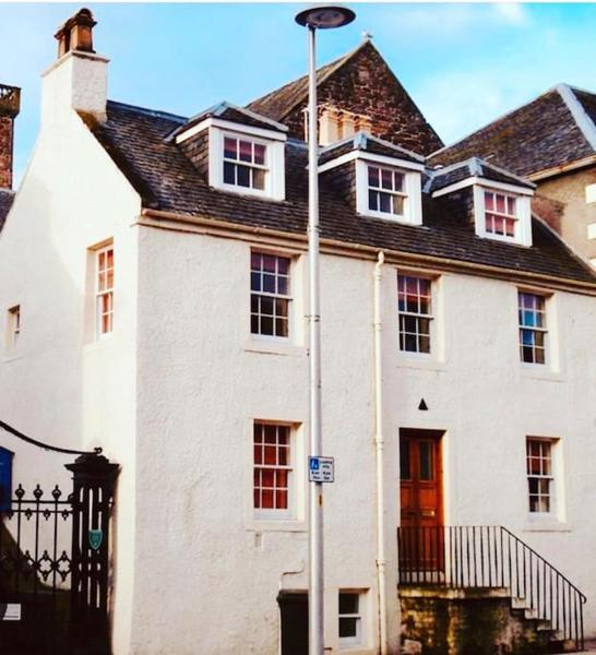 Jacobite's Retreat, 17th Century Cottage In The Heart Of Inverness - Inverness