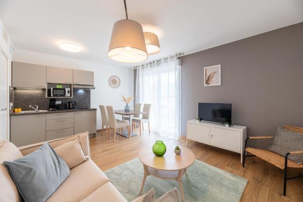 Ovelia Lyon - Les Jardins D'hortense - ibis budget Lyon Sud St Genis Laval