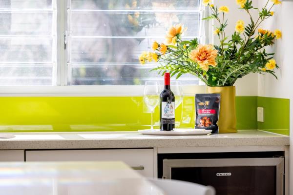 Noosa Gem! Walking Distance To Cafes - Shops - Sunshine Beach And Dog Beach - Noosa