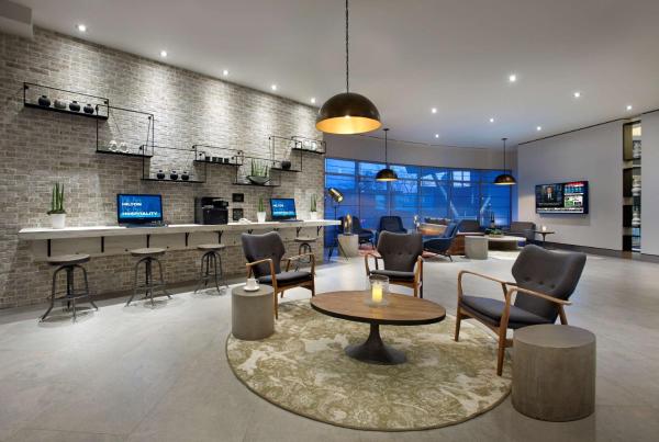 Hilton Garden Inn Toronto Airport - Toronto
