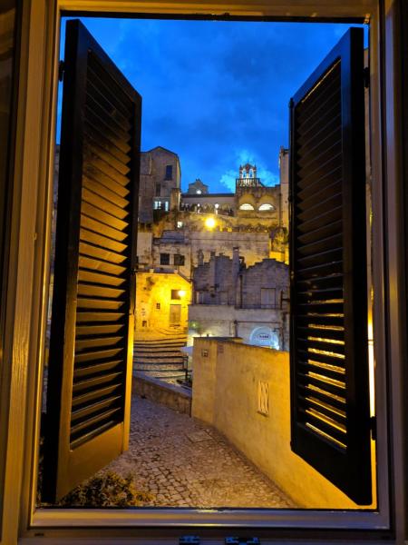 Giù Nei Sassi - Matera