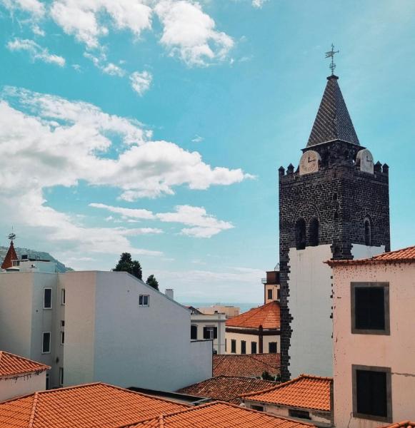 New In The Heart Of The Old Town Art House "Funchalet" - Madeira