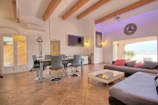 Sublime Bastide Vue Exceptionnel Au Calme Incroyable Avec Spa Et Vue Panoramique Au Calme Le Mas Des Faraches - Cuers