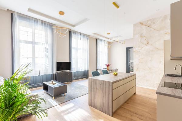 Luxurious & Spacious Central Apartment In The Kertesz Street - Budapest