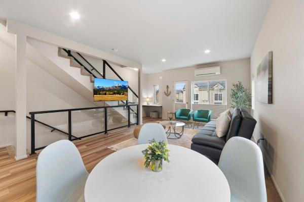 Brand New Fully Updated Condo 912 In Anacortes - オーカス島, WA