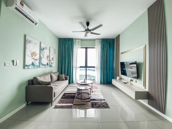 Family-friendly 3-bedroom Condo At Ioi Resort City - Seri Kembangan