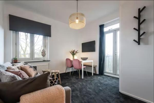 Cozy 2-bedroom Apartment - Zaandam
