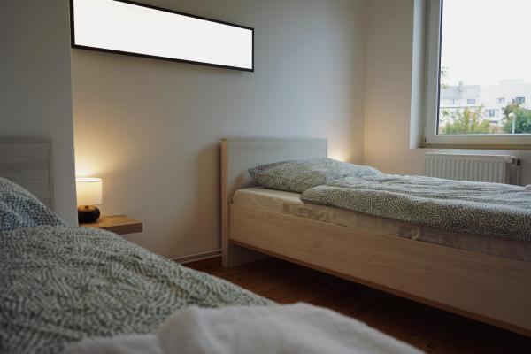 Unique: 5 Bedroom - 2 Bathroom - Kitchen - Central - Bremerhaven