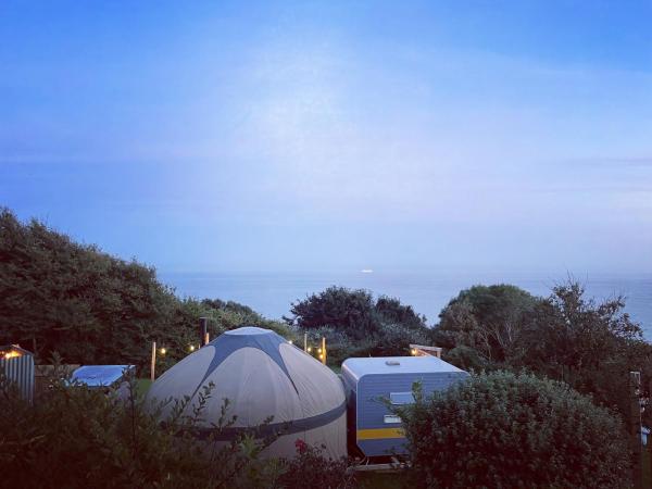 Puckaster Cove Garden Yurt - Isola di Wight
