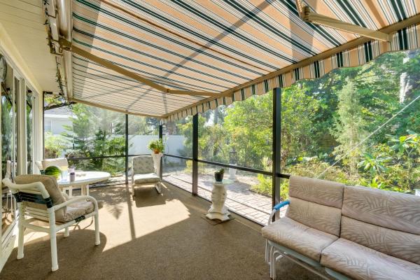 Yard & Lanai: Sun-soaked Venice Escape! - Manasota Key, FL