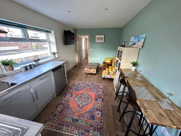 Seashell Cottage - Dog Friendly 1 Bed Cottage Close To The Sea - Hornsea