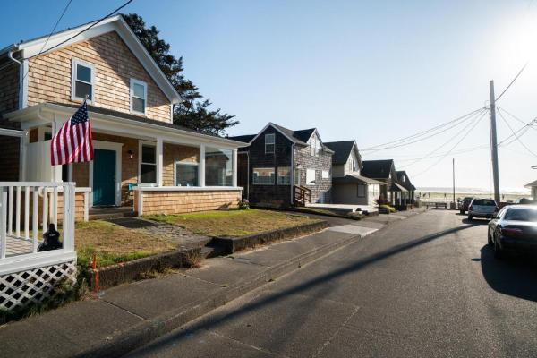 The Duffy House - Cannon Beach, OR