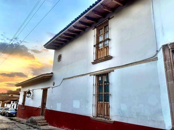 Gorgeous Downtown Chalet With 2 Bedrooms - Michoacán