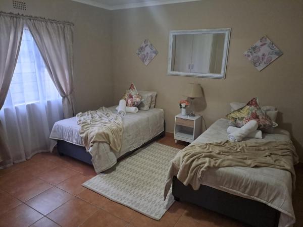 M&m Self Catering - Richards Bay