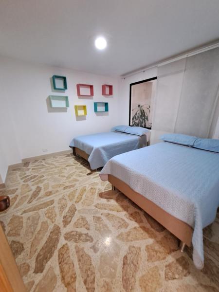 Apartamento En Los Colores Estadio 201-401-501 - Medellín
