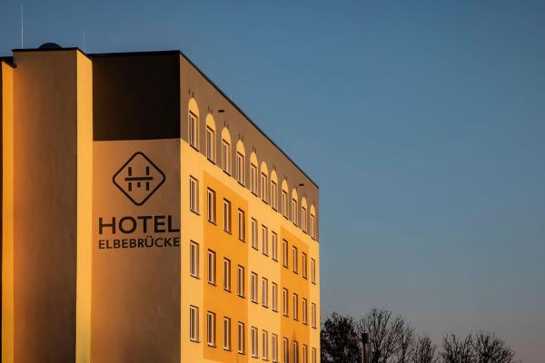 Hotel Restaurant Elbebrücke - Zerbst