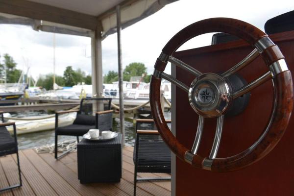 Hausboot Nautikhus Auf Der Havel - Potsdam