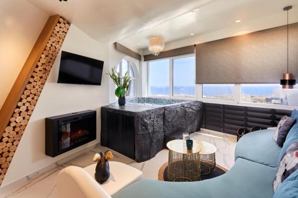 Artion Luxe Apartment - Santorini