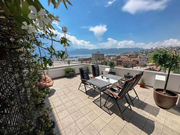 105m2 Penthouse Sea View Rijeka, Free Garage Parking - Rijeka