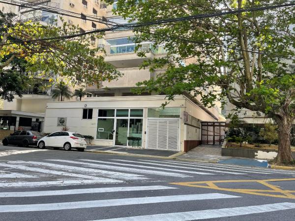 Lindo Apto Guarujá 50m Da Praia Das Pitangueiras - Guarujá