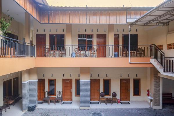 Urbanview Syariah Wisma Wongso Borobudur - Borobudur