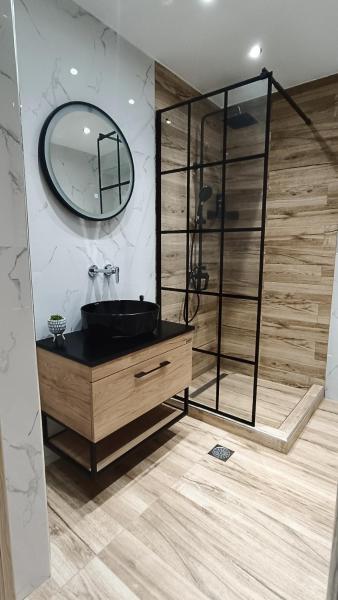 Comfort Corner Spacious & Quiet 2br Apartment In Thessaloniki - 塞薩洛尼基