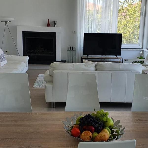 Shiroka Lake Home - Albanien