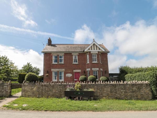 The Farmhouse - Bournemouth