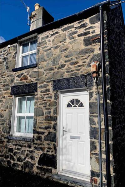 Cosy Cottage, Nr Betws Y Coed. - North Wales