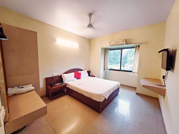 Hotel Blue Valley - Mount Abu