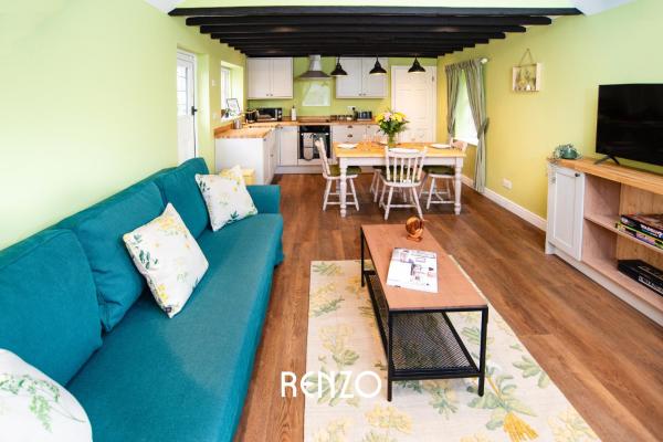 Homely 1-bed Cottage In Stoke Bardolph, Nottingham By Renzo, Stunning Countryside Location! - Southwell