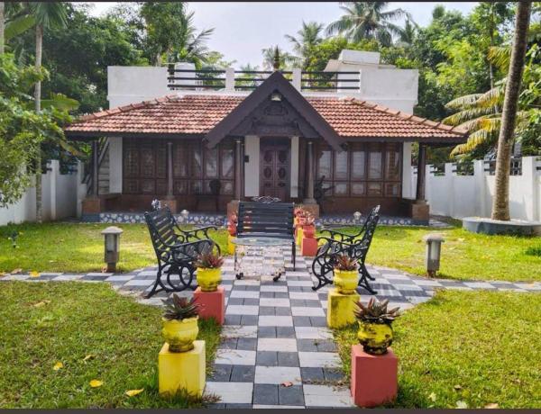 Sambranikodi Resort And Home Stay - Kollam