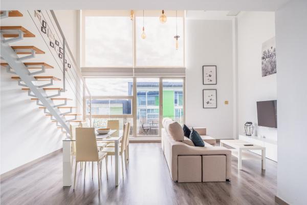 El Ventero Apartment - Elegante Apt Para 5 Con Terraza, Wi-fi Y Aparcamiento En La Calle - Alcalá de Henares