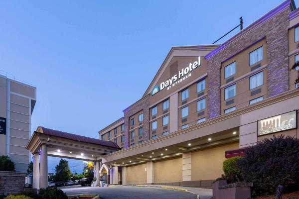 Days Hotel By Wyndham North Bergen - West New York, NJ