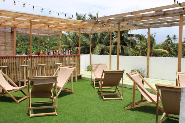 Sun & Moon Hostel - Mirissa