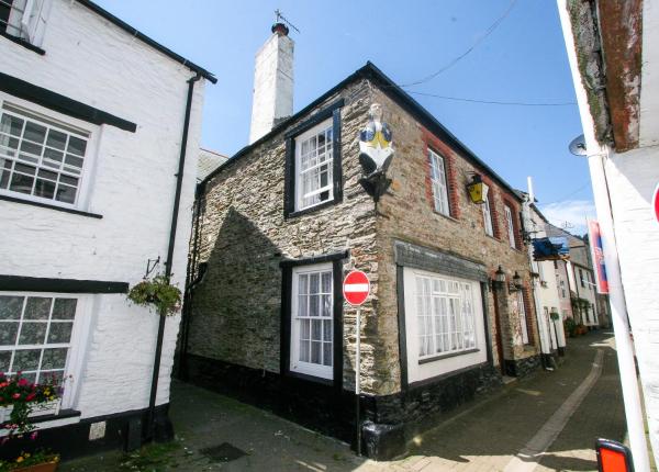 Historic Osborne House Very Close To The Beach - Polperro