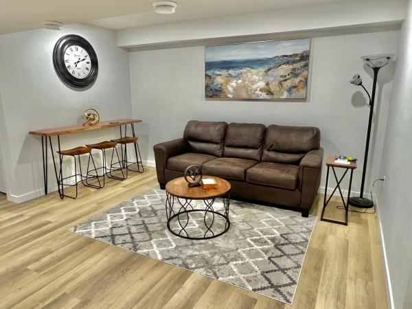 Vinash Luxury Suite - Saint Albert