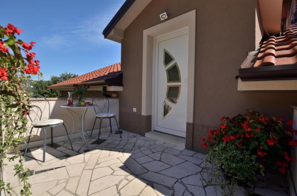 Apartments Viktoria - Lovran