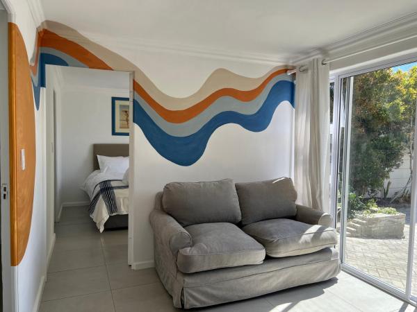 Coastal House - 2br And Self Catering - Cape Town