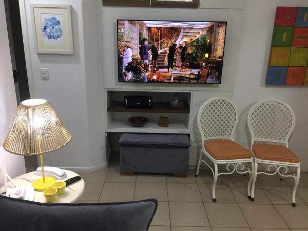 Flat 2 Dormitórios - 1 Quadra Da Praia - Pitangueiras / Guarujá - Guarujá