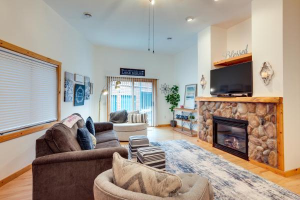 Lake Minocqua Condo With Shared Fire Pit! - Minocqua, WI