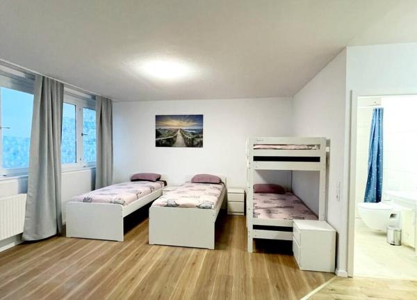 Wohnung In Krefeld. 4 Personen. - Krefeld
