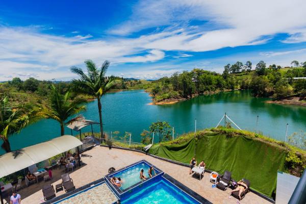Hermosa Habitacion Doble Con Desayuno En Guatape - Guatapé