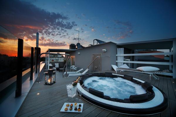 Q Hotel - Santarcangelo di Romagna