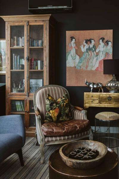 King Deluxe Room In Stylish Boutique State Hotel - New Zealand