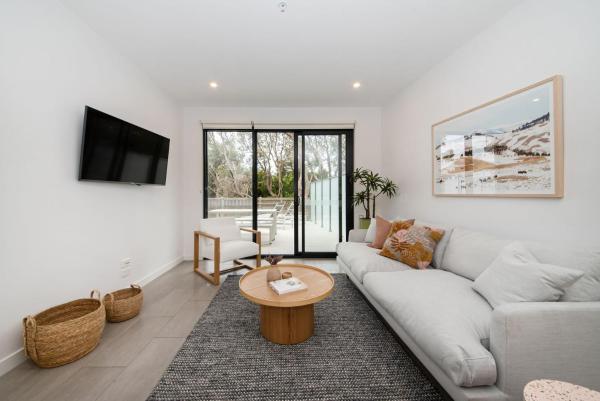 Apartment Living On The Beach - Flinders