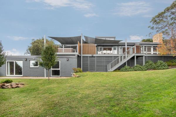 Devon Mt Martha Escape With Spa And Views - Mornington