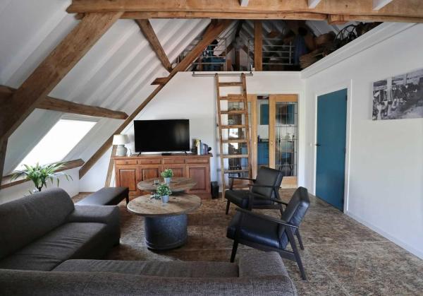 De Hooizolder Hofstay195 - Holandia