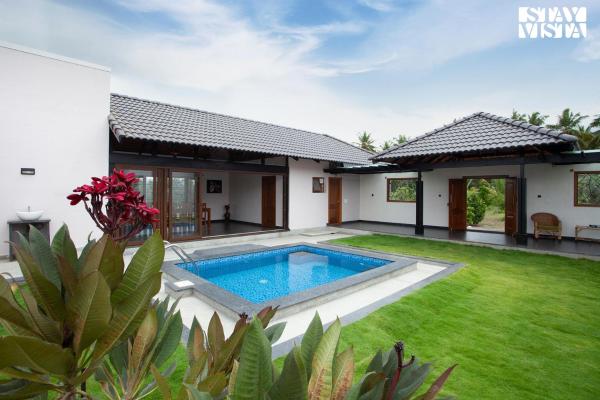Stayvista At Ava - The Country House With Breakfast & Miniature Golf - Srirangapatna