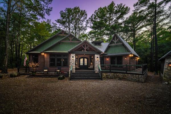 Lasso The Moon - Broken Bow, OK
